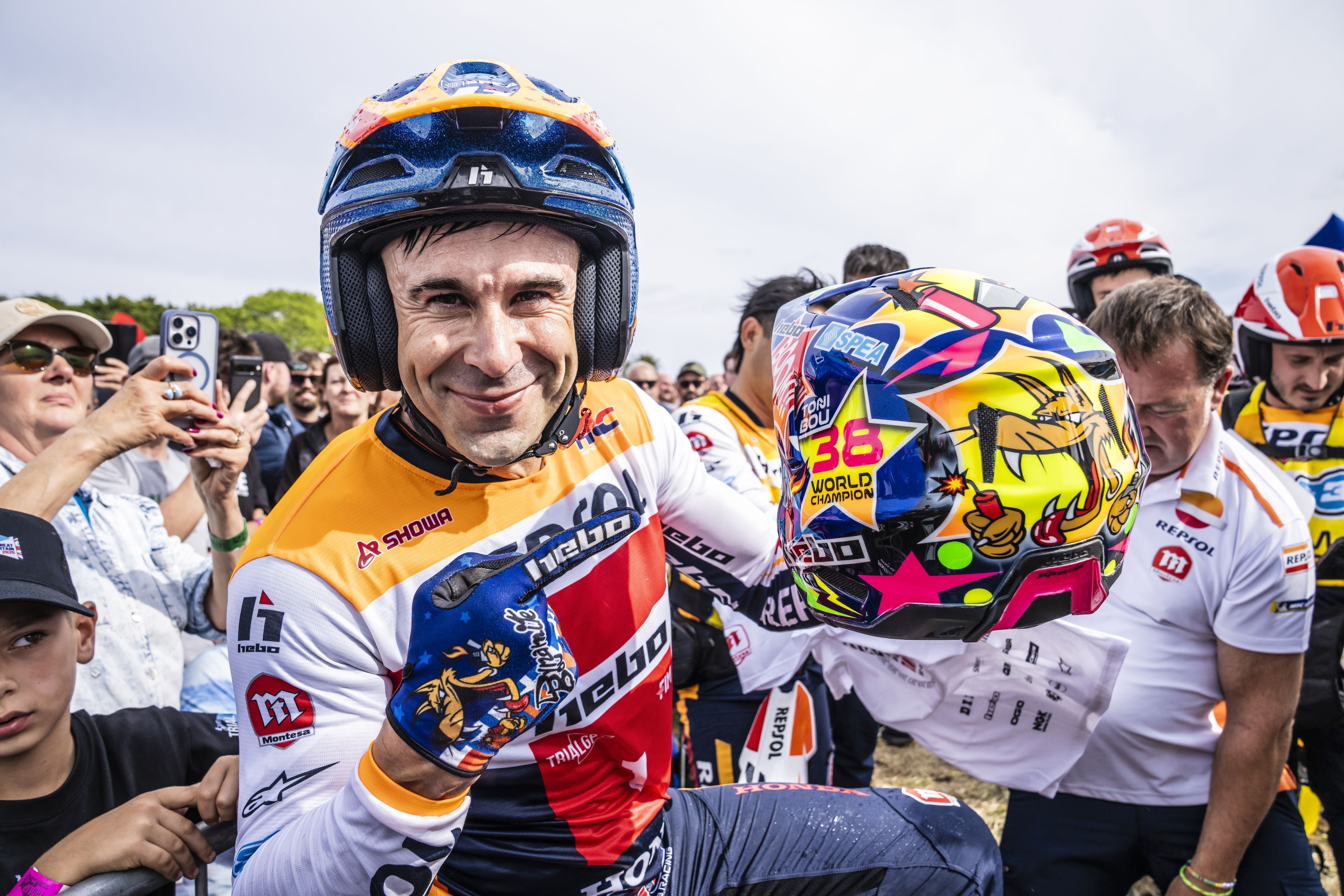 Trial GP UK. ¡TONI BOU y HARRY HEMINGWAY, campeones! – Hebo